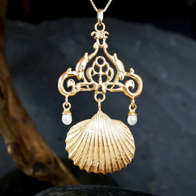 Venus Seashell Talisman Gold (*Sold Out!*)